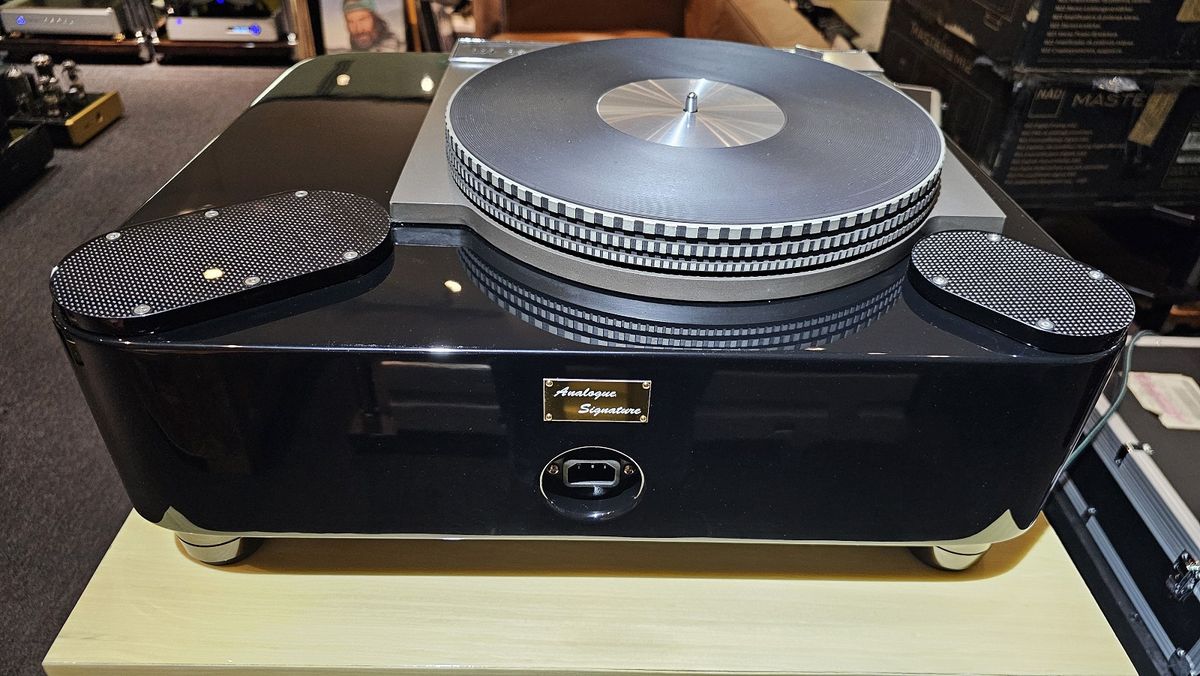 Pre-owned Single - High End Audio